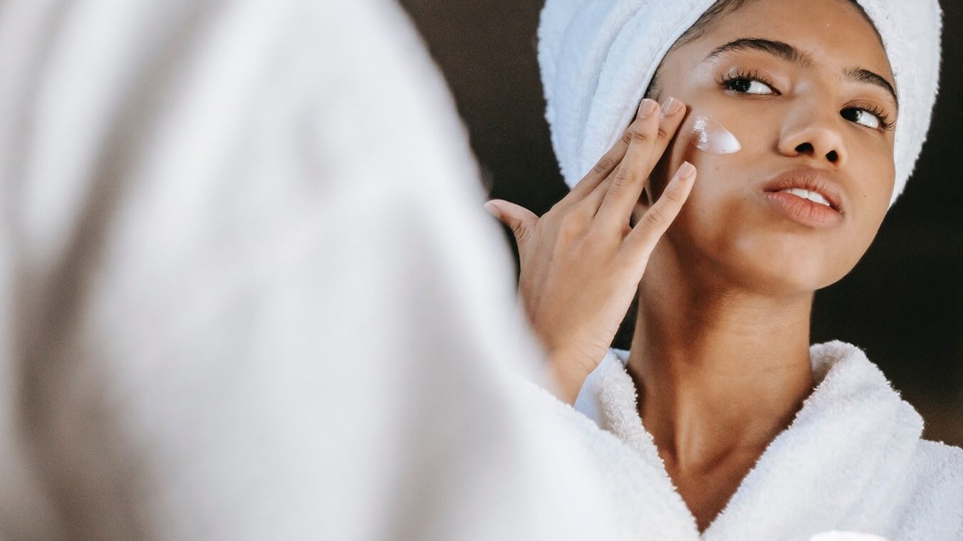 5 Best Skincare Tips for a flawless Skin [Dermatologist Approved]